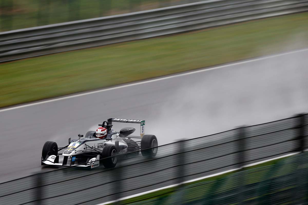 Pedro Piquet conquista seu melhor resultado na rodada tripla em Spa