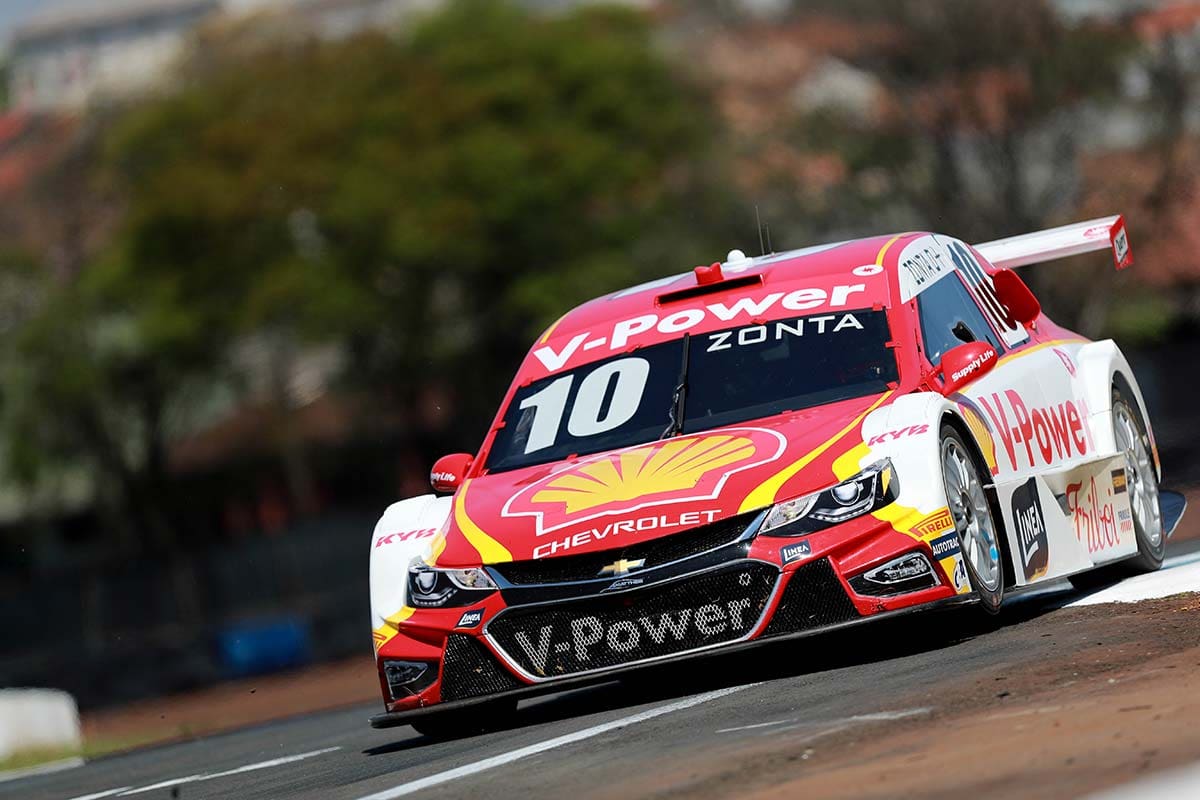 Zonta ganha 22 posições em 30 minutos e conquista top 5 em Londrina