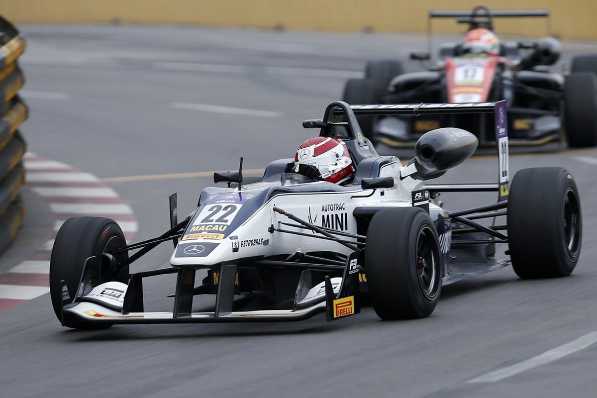 Pedro Piquet cumpre objetivo e termina GP de Macau entre os dez primeiros