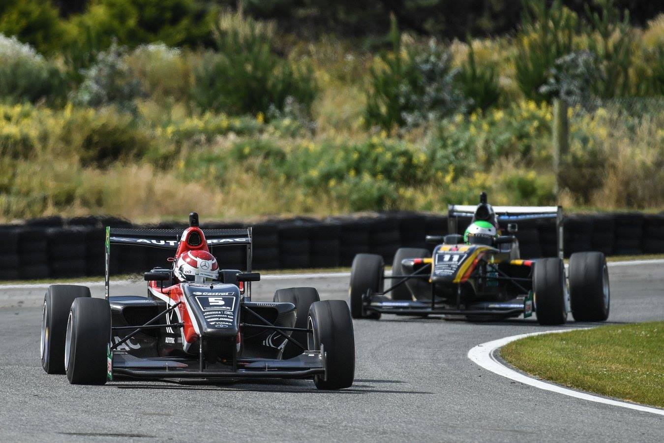 Pedro Piquet vence na Nova Zelândia e sobre para terceiro na Toyota ...