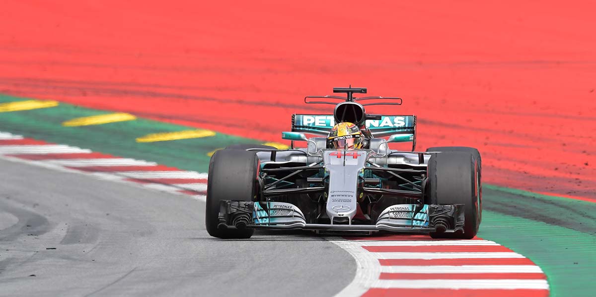 Hamilton completa teste da Pirelli em Paul Ricard