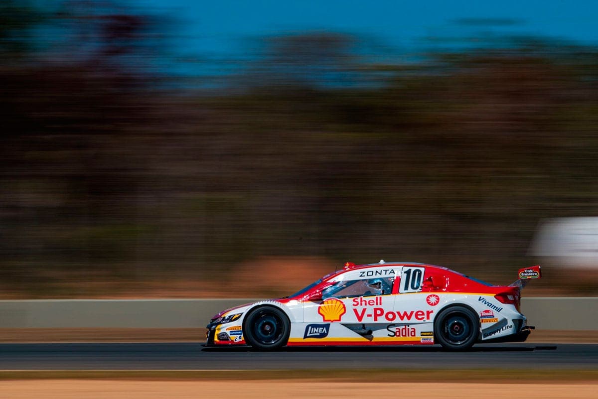 Shell Racing larga na segunda fila com Ricardo Zonta em Curvelo