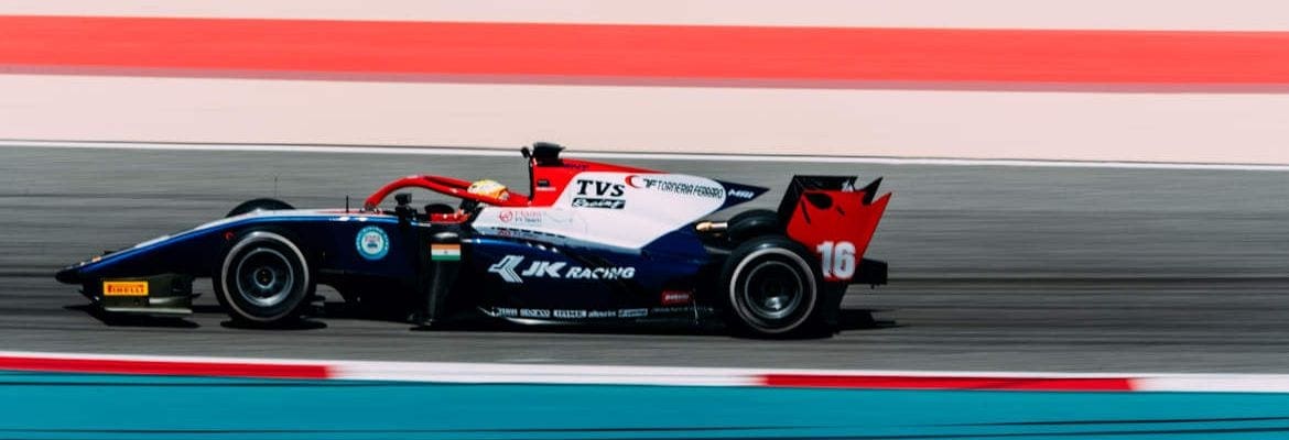 Arjun Maini lidera pela Trident o segundo dia da F2 no Bahrain
