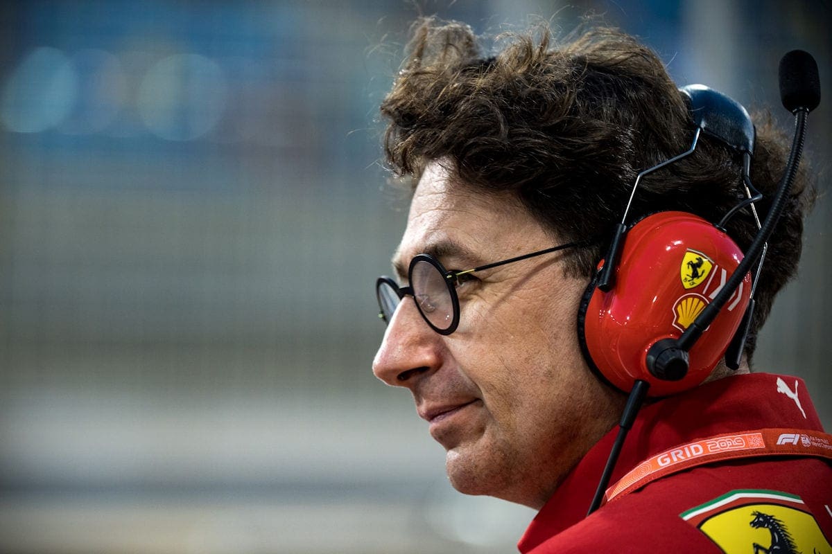 Ferrari precisa de “dois ou três upgrades para desafiar a Mercedes”