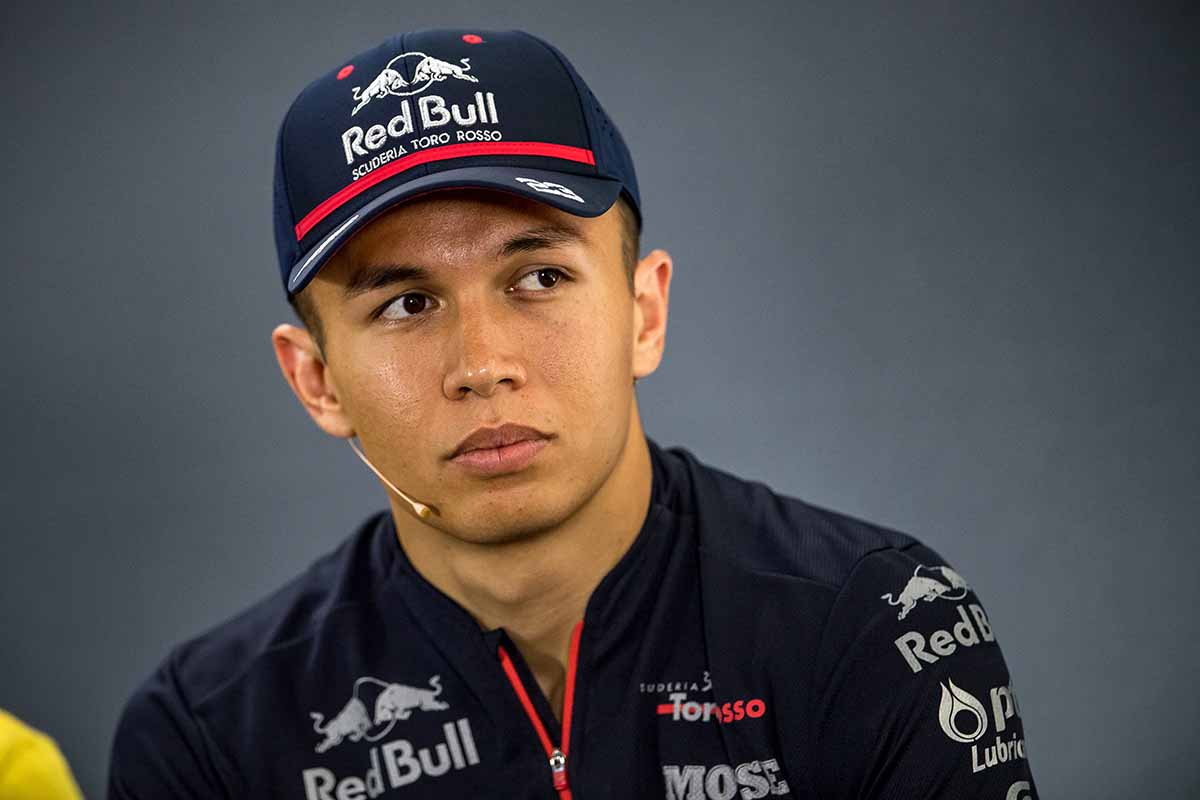Alex Albon confirmado na Red Bull para 2020