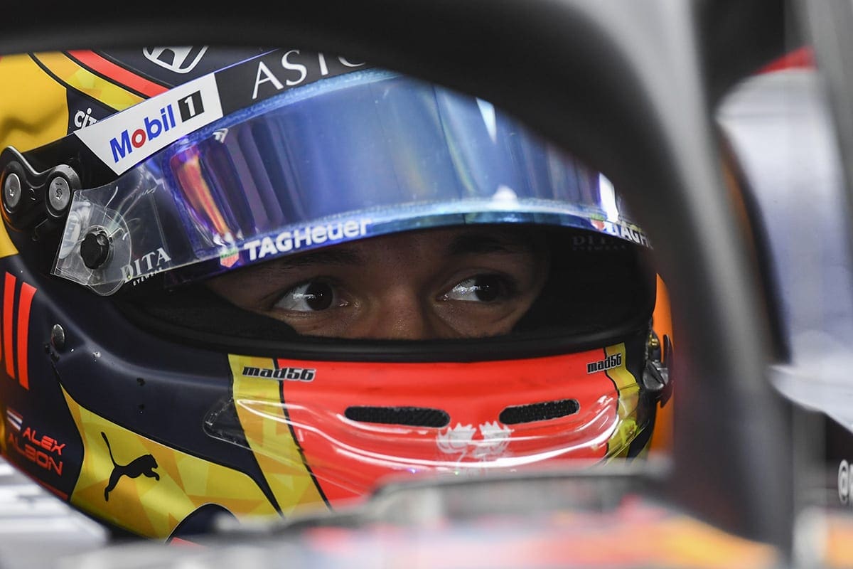 Objetivo de Alex Albon em 2020 é continuar seu desenvolvimento