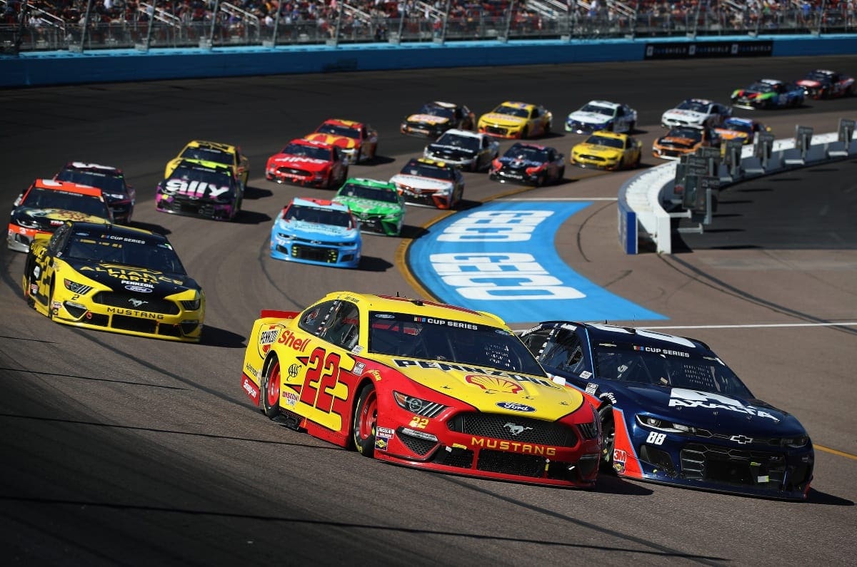 Nascar anuncia datas de corridas em maio e junho