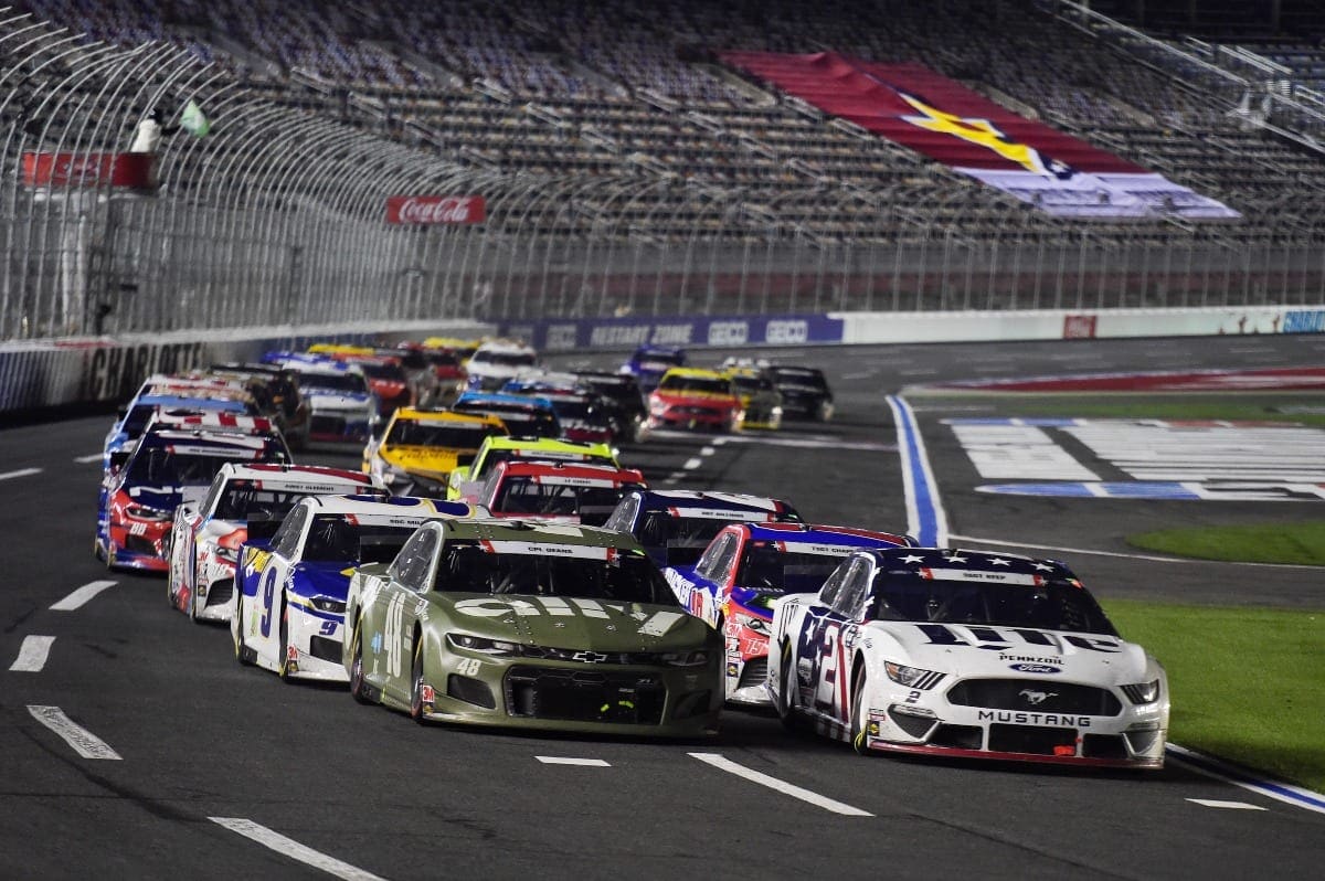 Em 2021, apenas oito corridas da NASCAR Cup terão sessões de treinos e ...