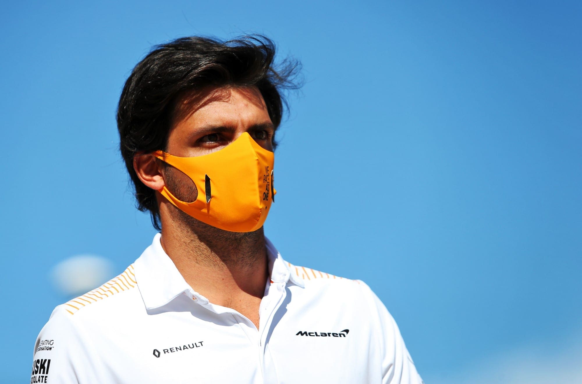 Sainz afirma que está animado com os progressos feitos pela Ferrari ...