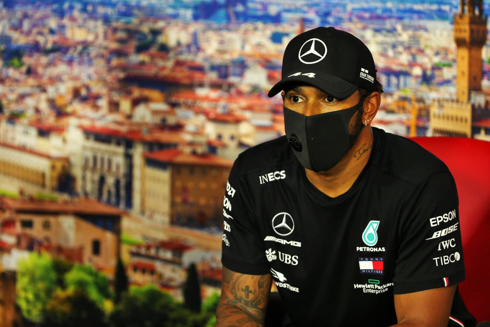 Lewis Hamilton lança teaser de seu álbum de música