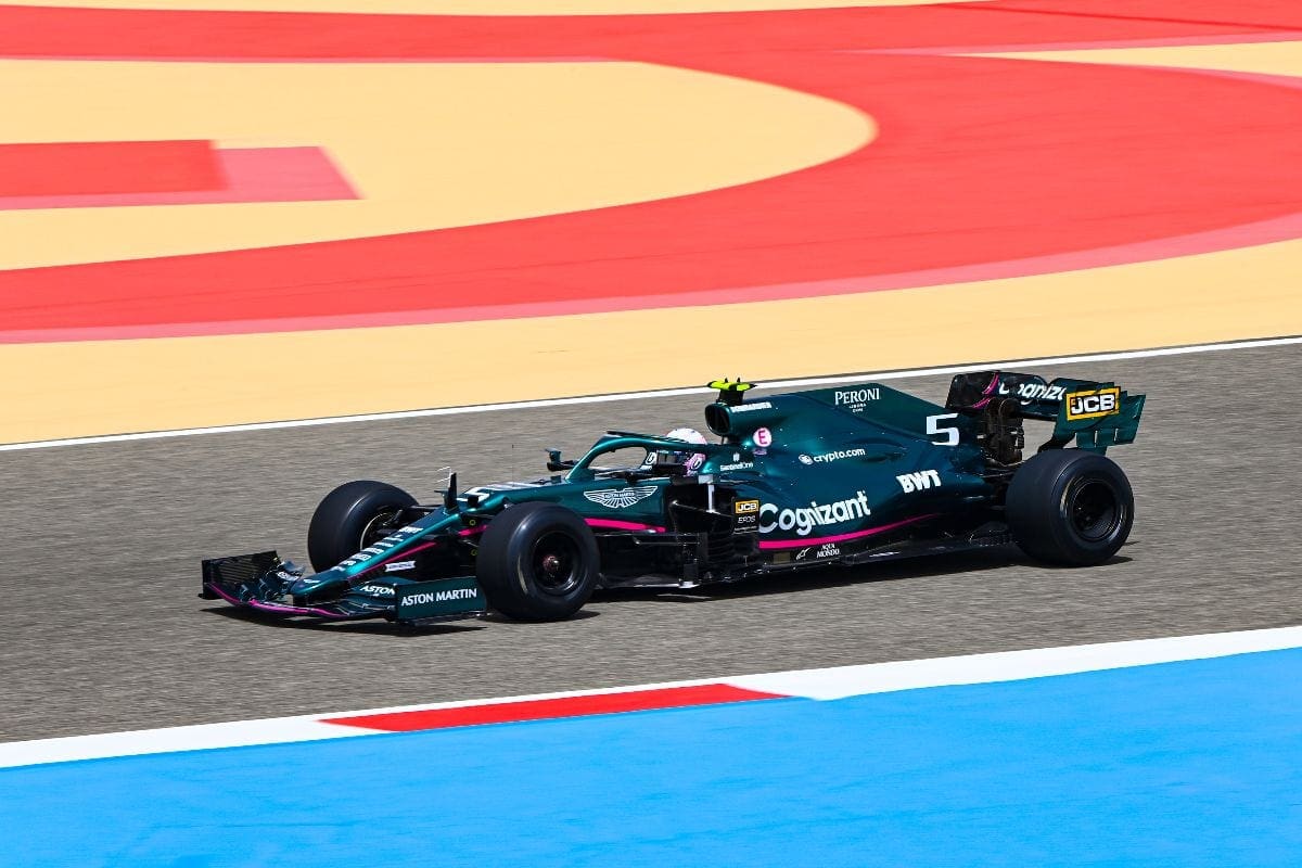 Vettel diz que está em 'curva de aprendizado íngreme' com a Aston Martin F1