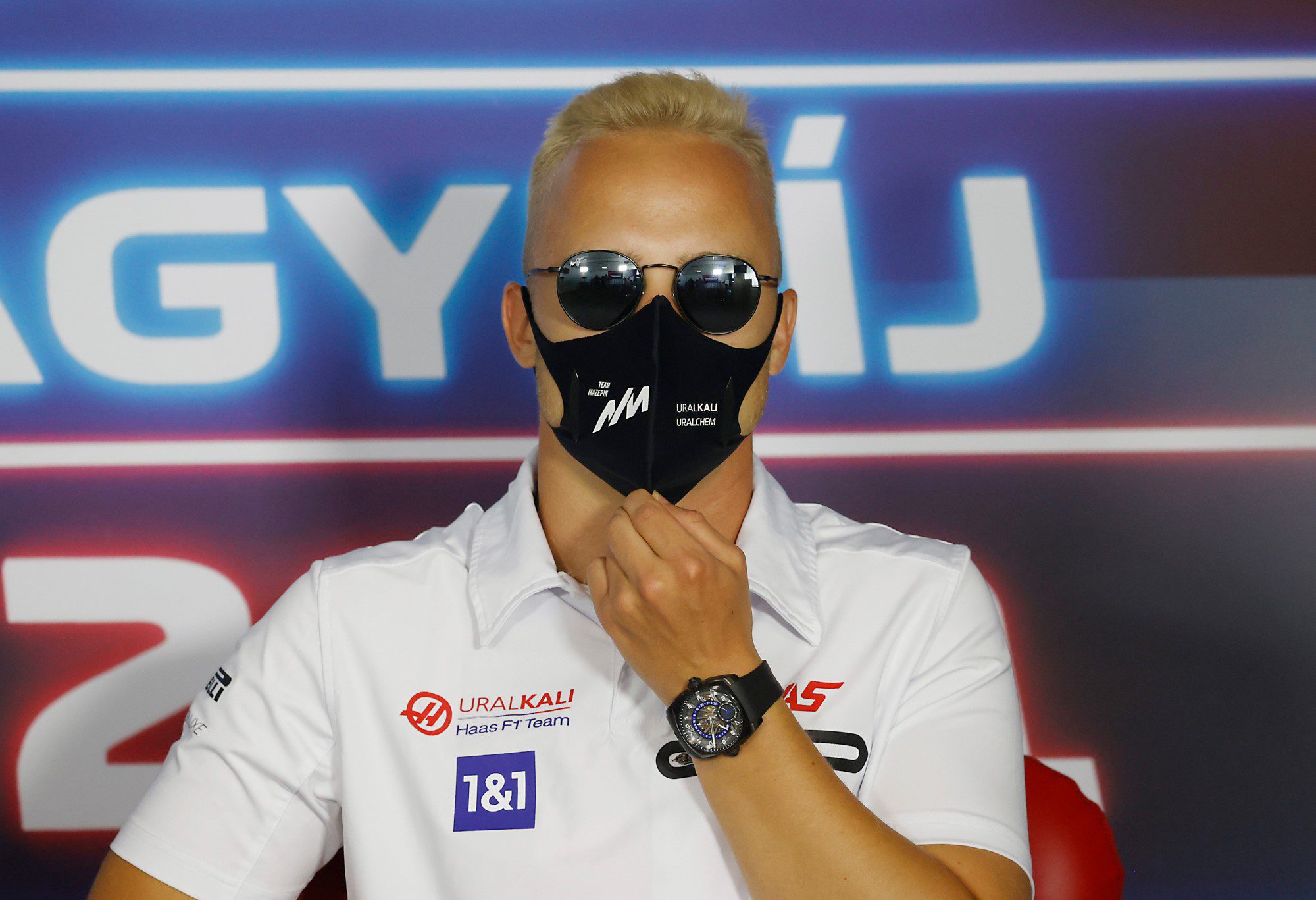 Mazepin abraça uma campanha de arrecadação de fundos para paralisia ...