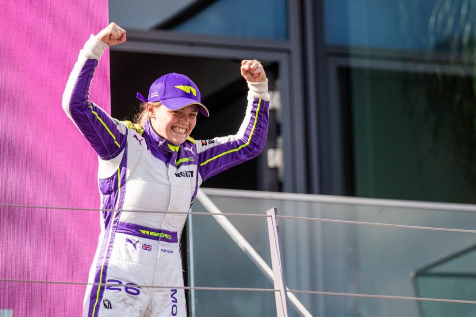 Moore fala em “corrida mais importante da carreira” da W Series em ...