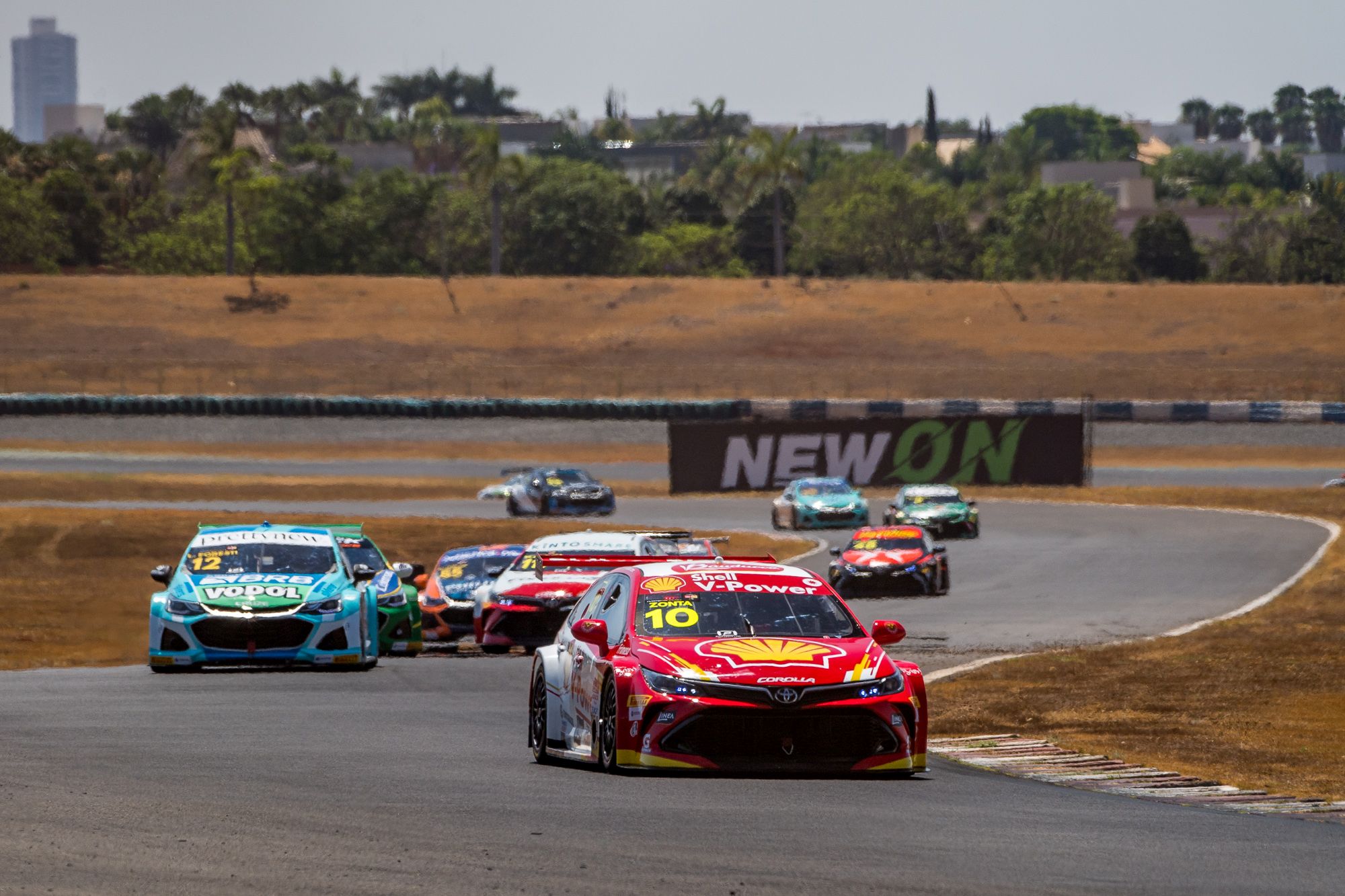 Zonta lidera único treino livre da Stock Car no anel externo de Goiânia