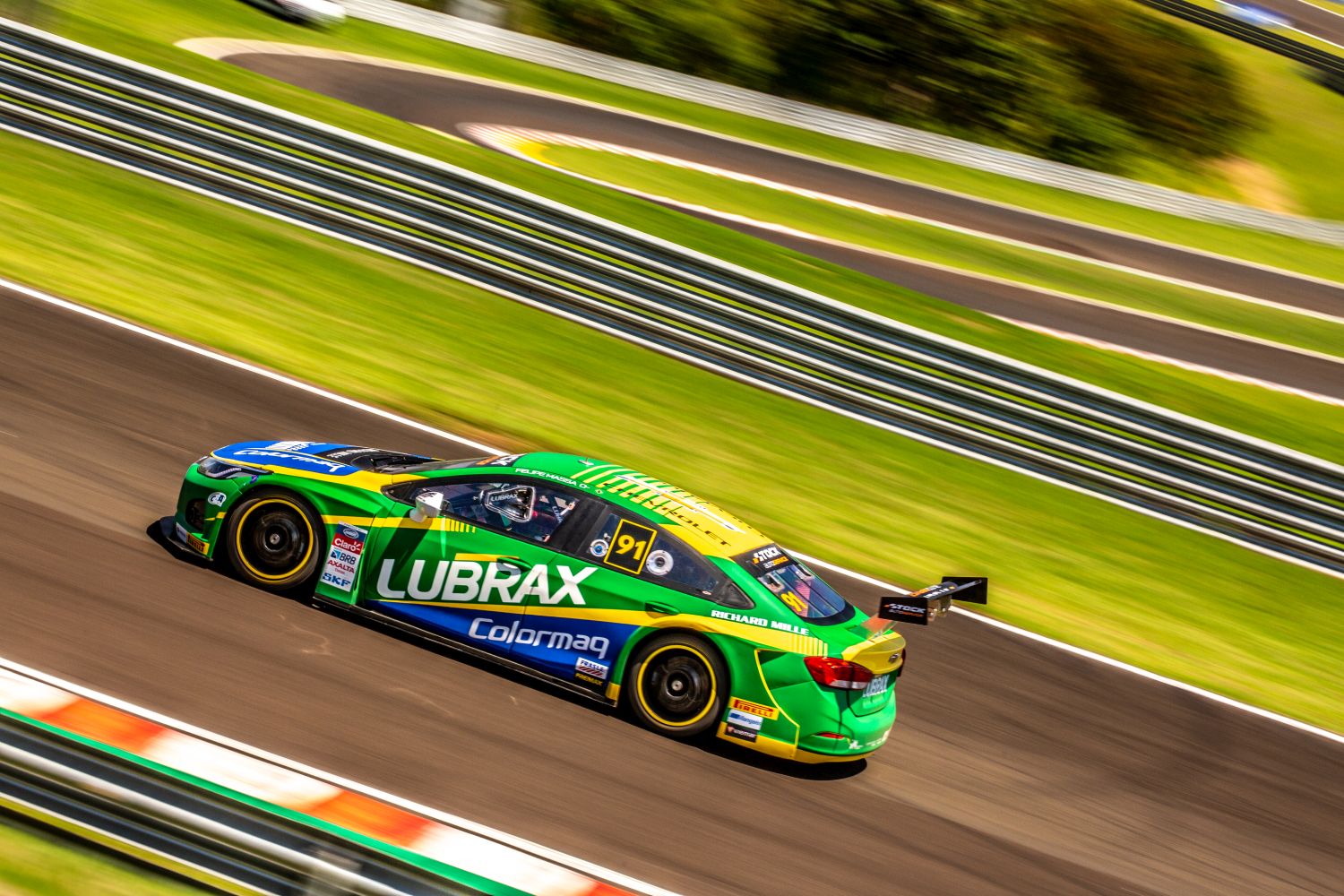 Felipe Massa conquista melhor posição de largada na Stock Car