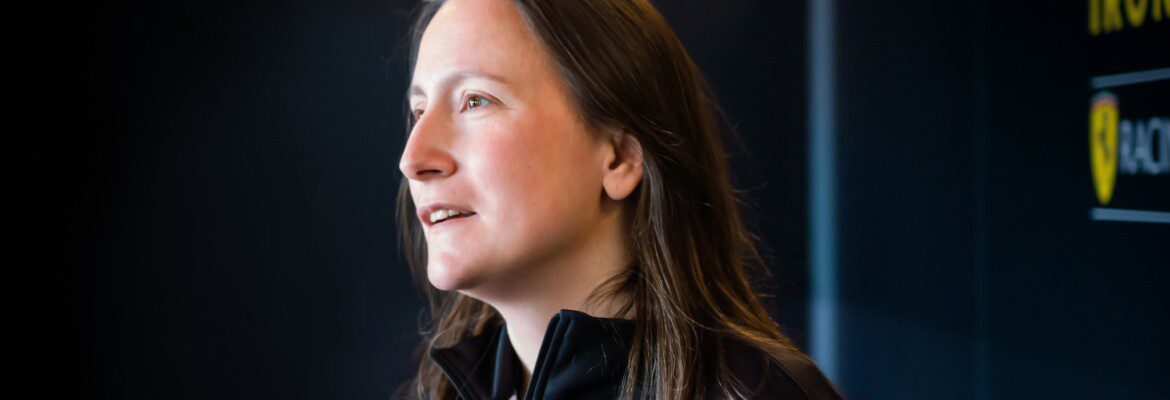 FIA anuncia Mayer como nova presidente da Comissão de Mulheres no ...