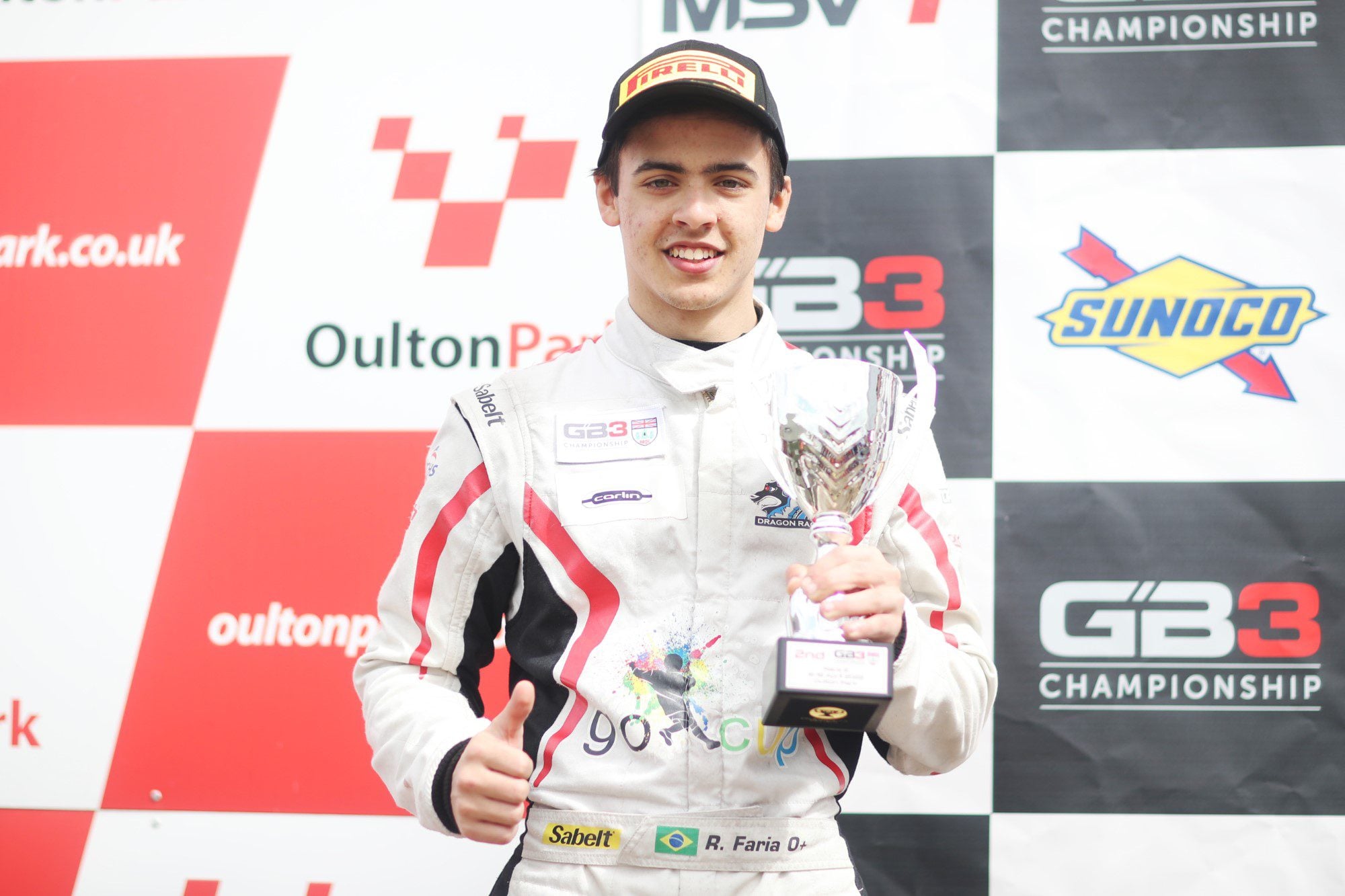 GB3: Roberto Faria fatura dois pódios na etapa de abertura em Oulton Park