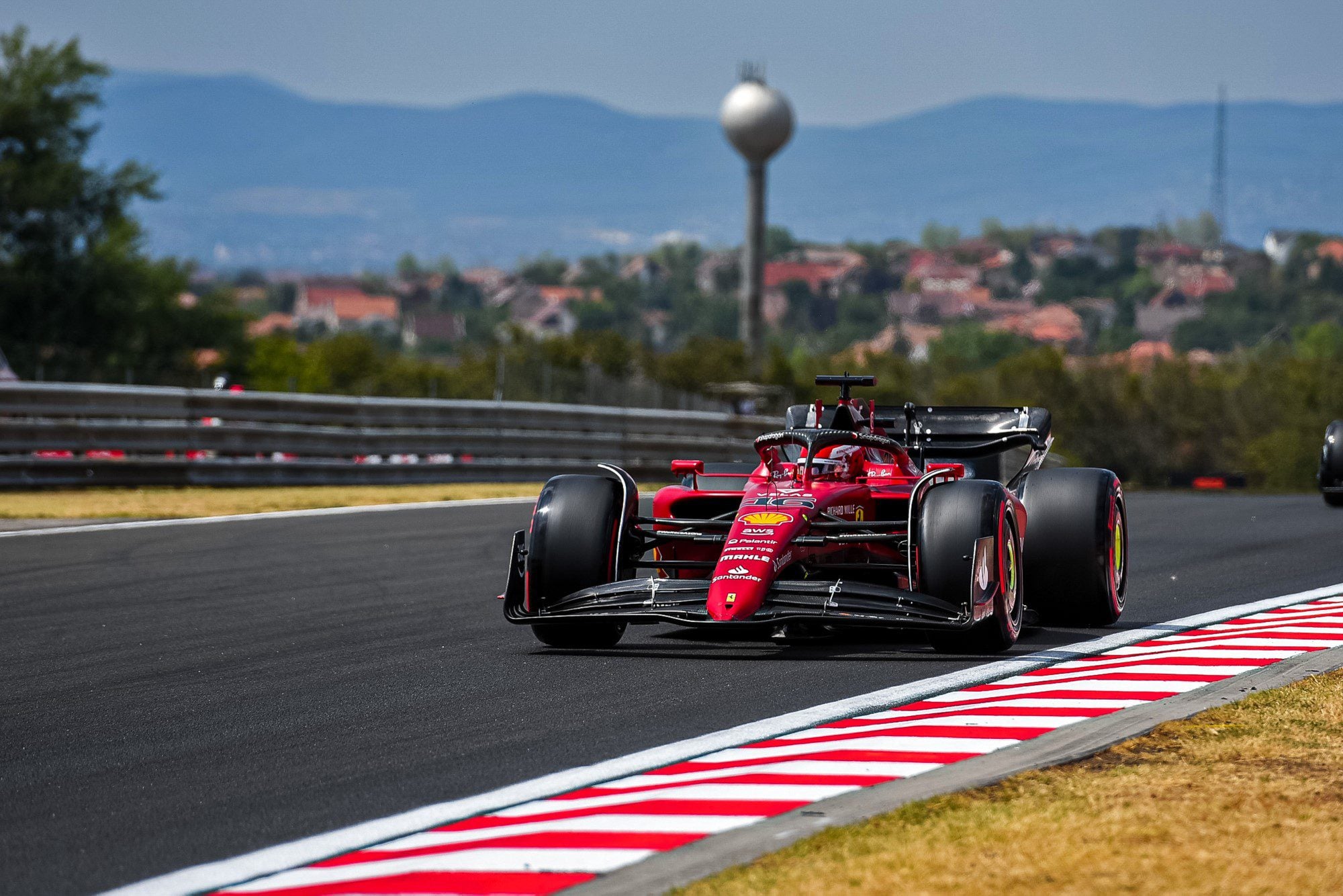 Ferrari não pode resolver alguns problemas até 2023