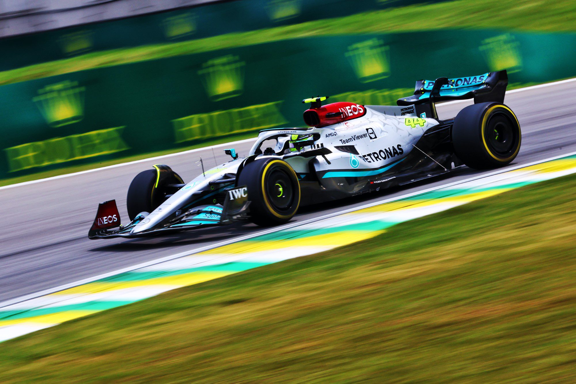 F1: Hamilton quer P2 entre construtores, mesmo perdendo tempo no túnel ...