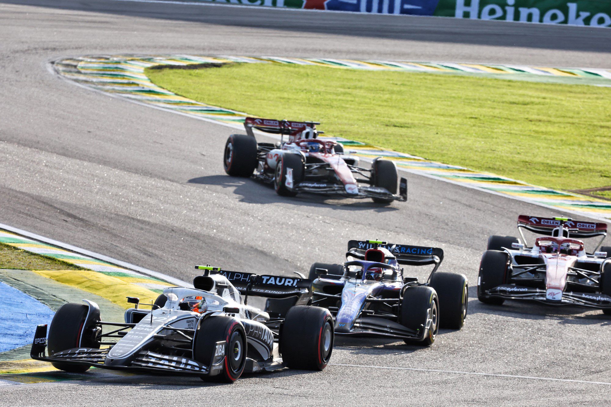 F1: Tsunoda acredita que largar dos boxes “valeu a pena”, mesmo ...