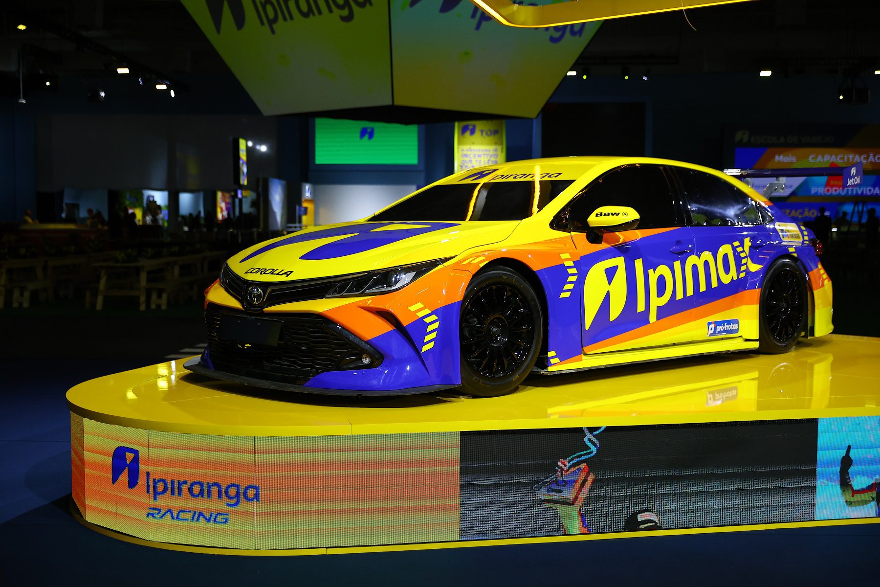 Camilo e Ramos levam nova identidade da Ipiranga na Stock Car 2023