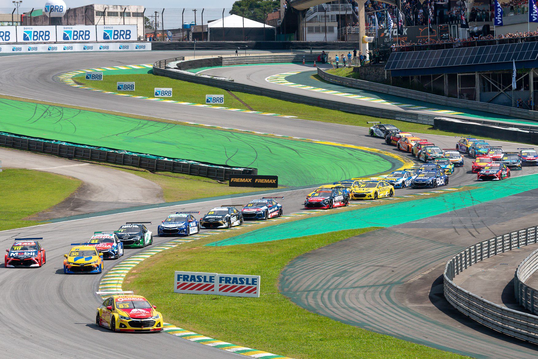 Stock Car sai de Interlagos com novo líder