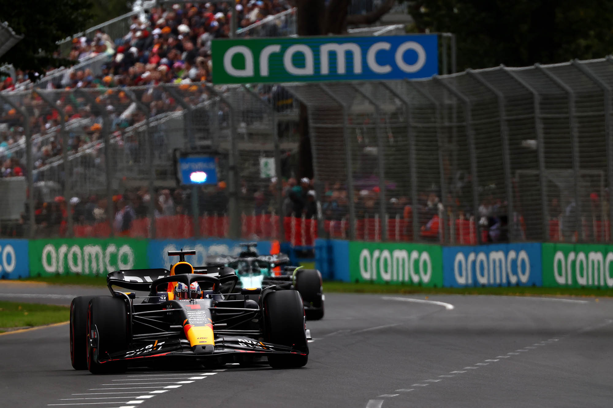 F1: Jornalista britânico chama atenção para "super DRS" da Red Bull
