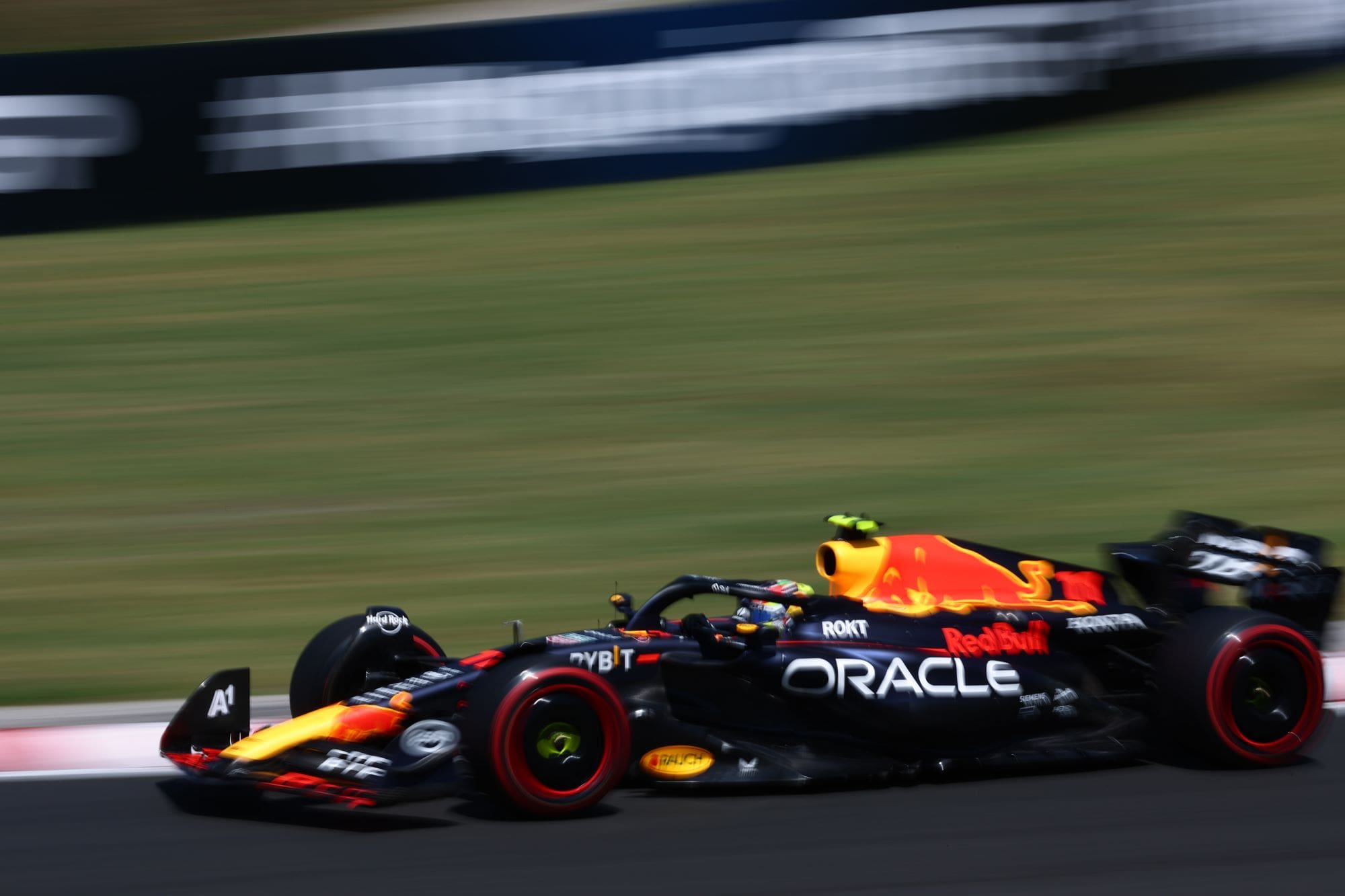 F1: Red Bull finaliza desenvolvimento do RB19 e foca em 2024
