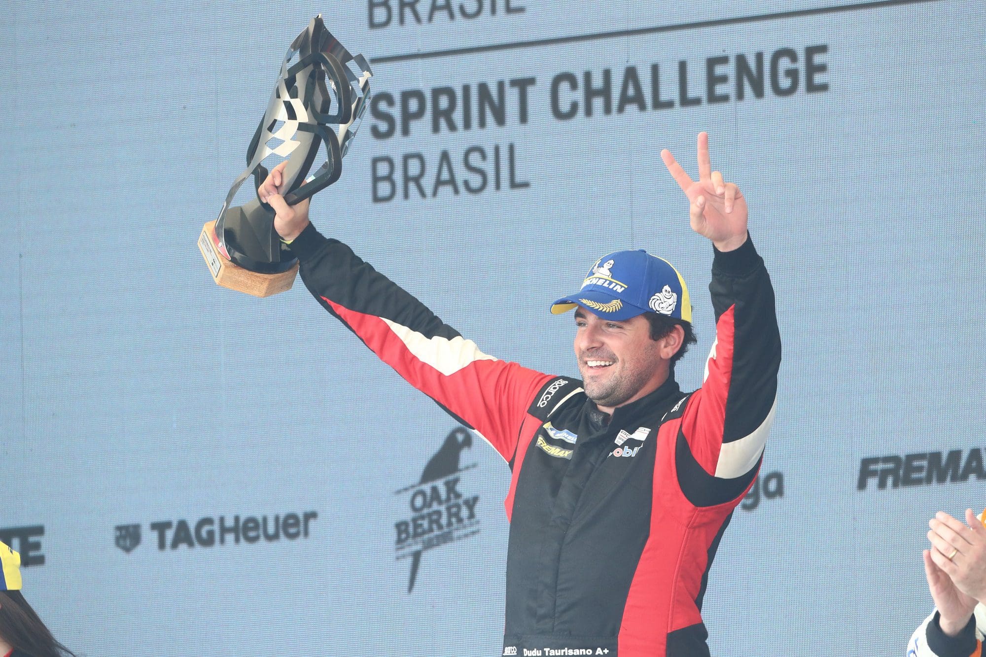 Taurisano exalta experiência de competir na Porsche Cup: "Evento incrível"