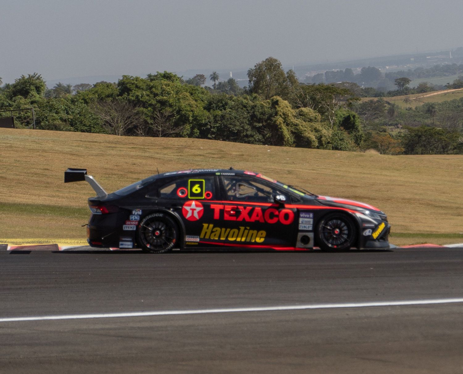 Stock Car: Kanaan destaca carro da Texaco e mira domingo positivo em Mogi