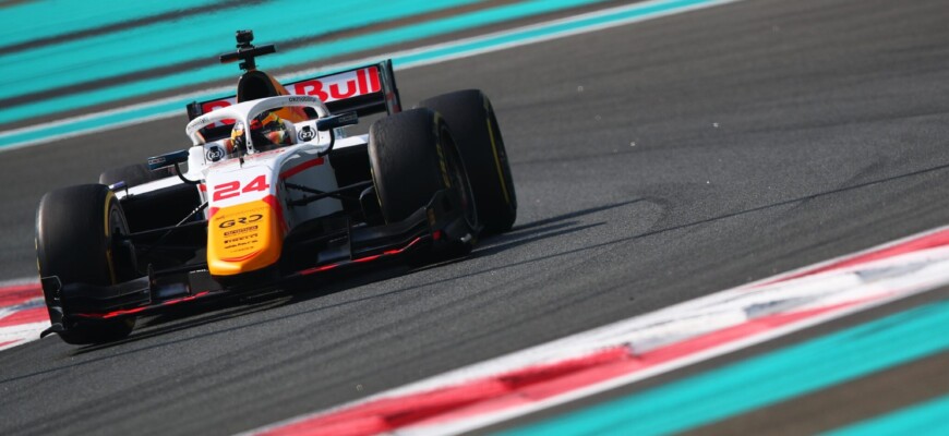 Hadjar lidera último dia de testes da F2 em Abu Dhabi