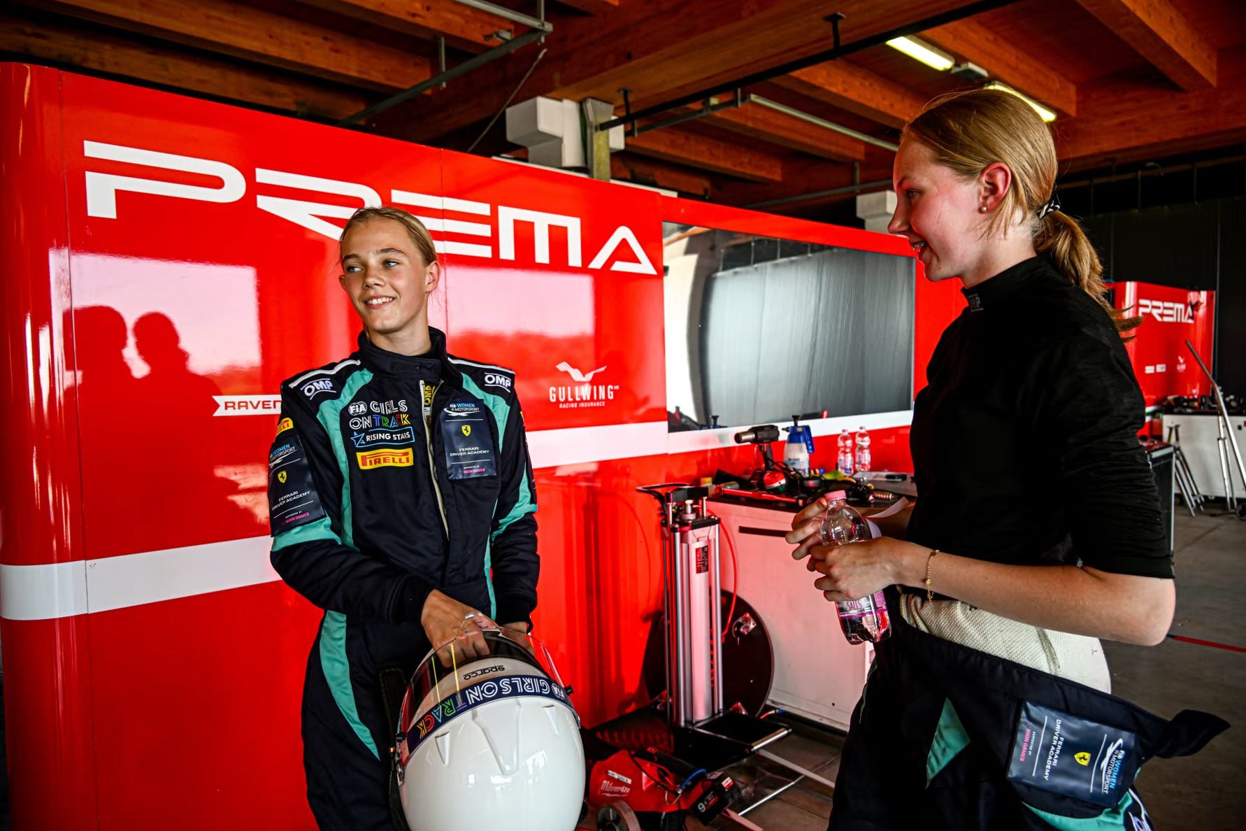 F1: Alba Larsen é vencedora da seletiva FIA para Academia da Ferrari