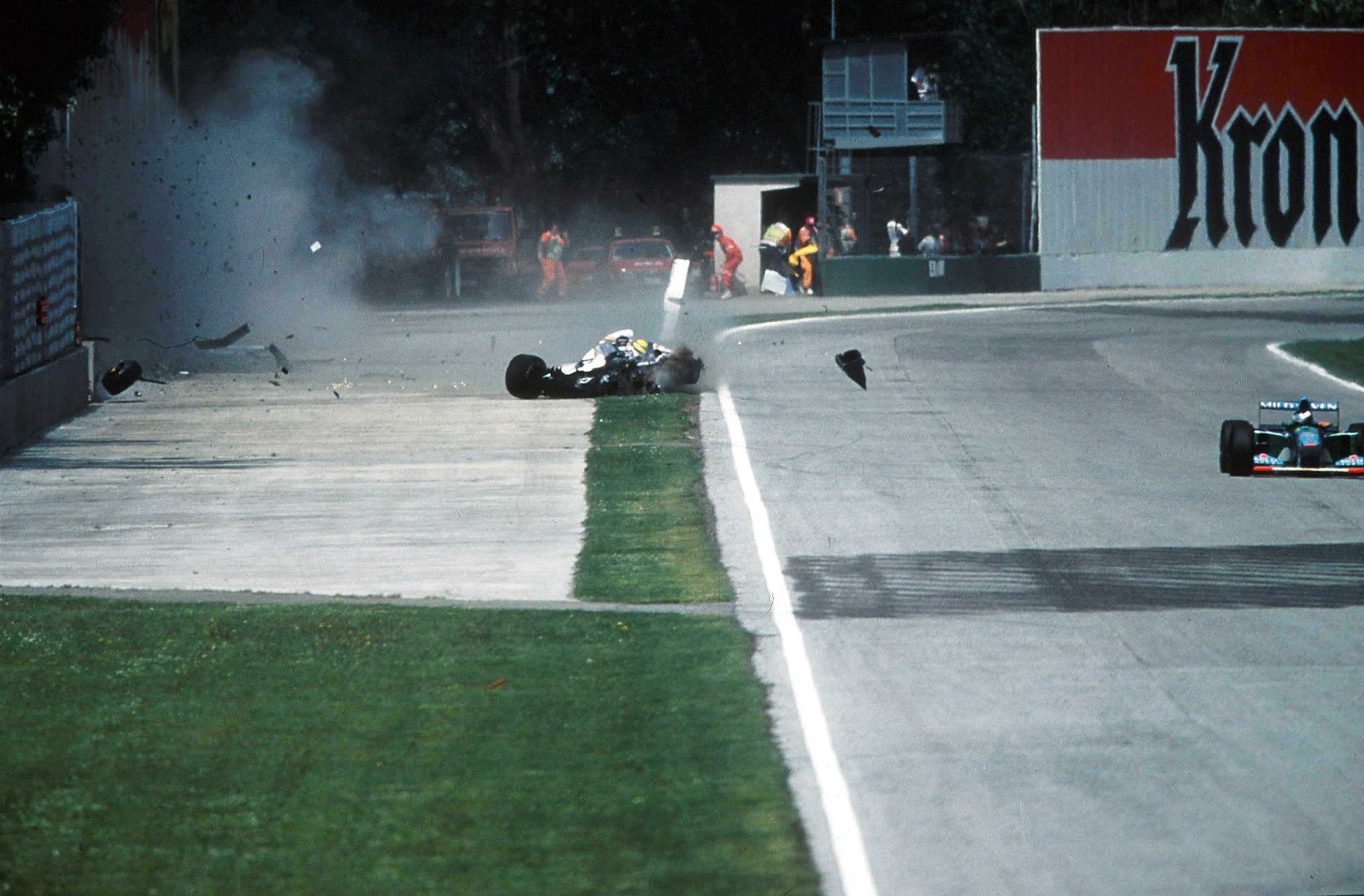 30 anos sem Senna: Relembre o trágico GP de San Marino de 1994; veja as fotos