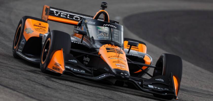 Indy: O'Ward impede aproximação de Power e vence corrida 1 em Milwaukee