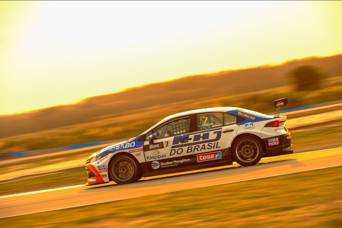 Thiago Vivacqua estreia na pista de San Juan Villicum pelo TCR South ...