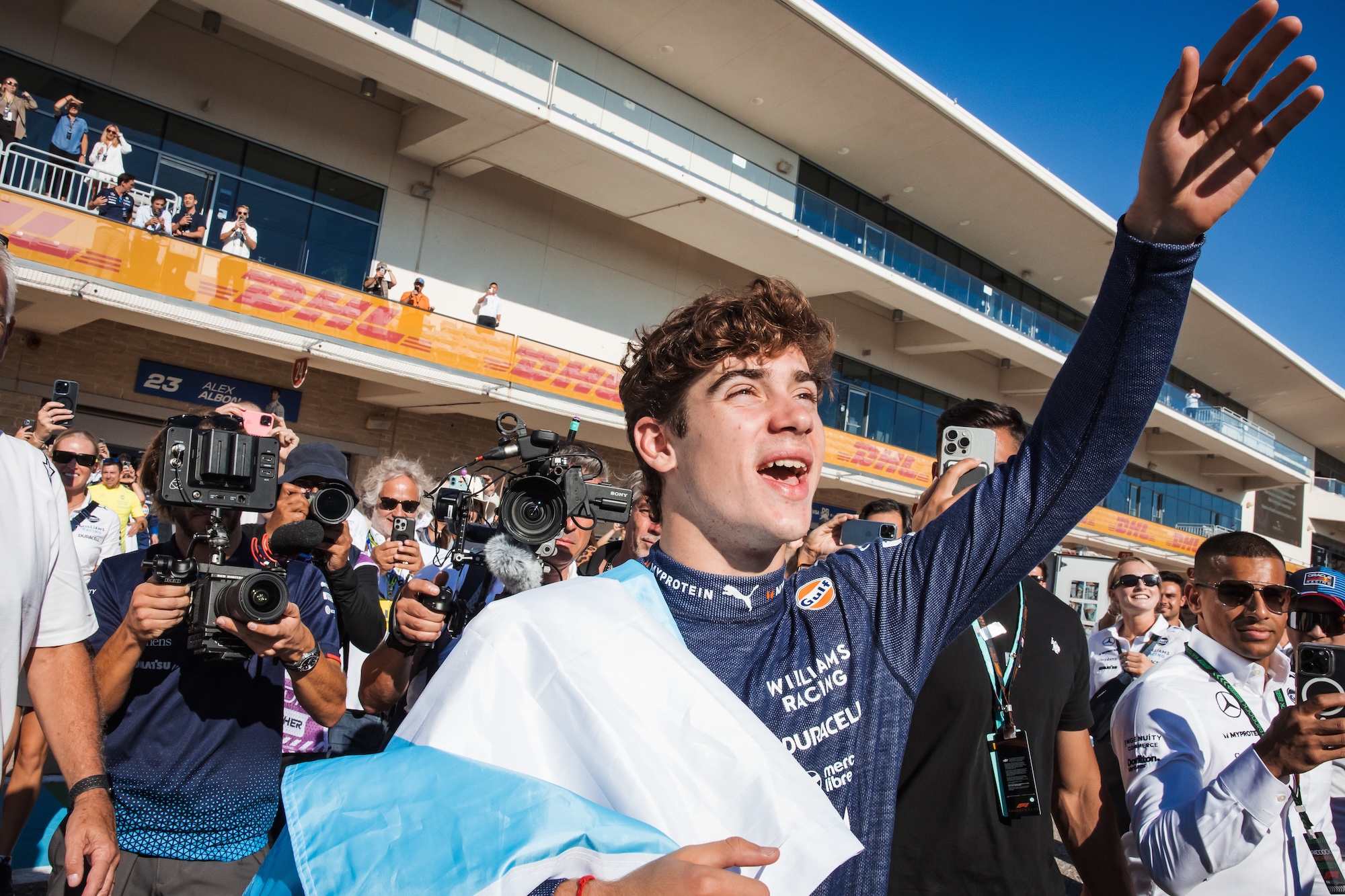F1: Colapinto ignora Brundle em "grid walk" nos EUA e vira alvo de ...