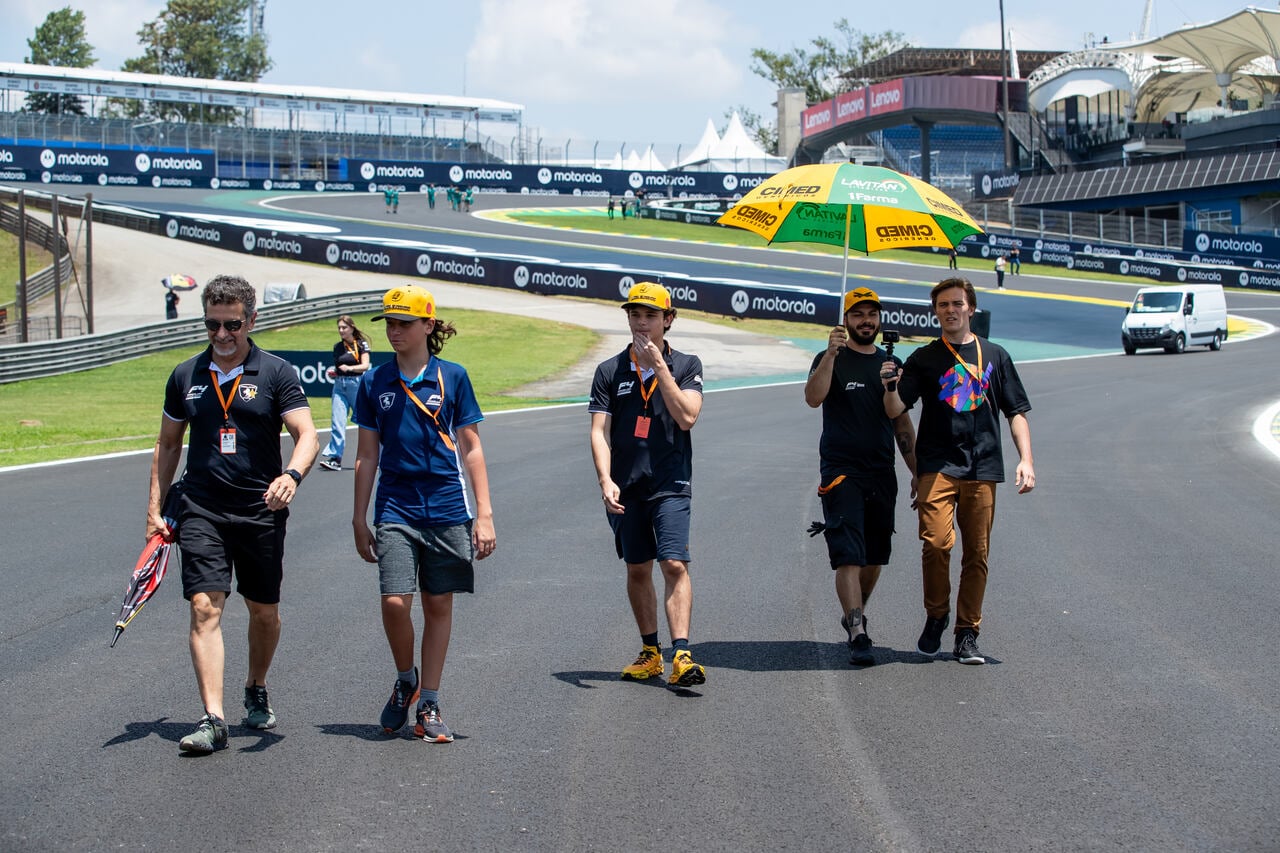 Pilotos da Fórmula 4 realizam "primeiro contato" com a reformulada ...
