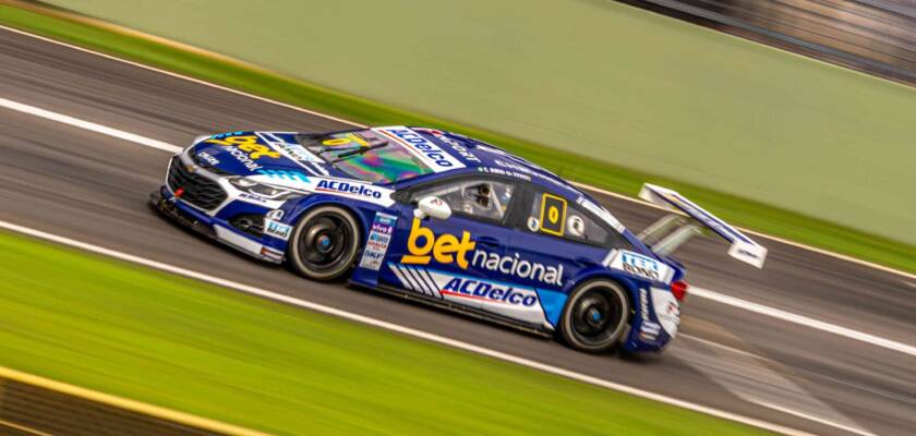 Stock Car: Cacá Bueno ganha seis posições em corrida Sprint, e mira top ...