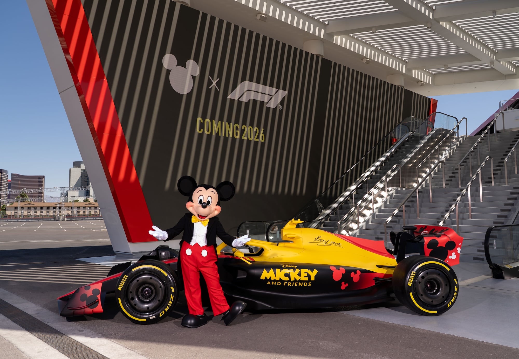 F1: Fórmula 1 firma parceria inédita com Disney e Mickey Mouse para 2026