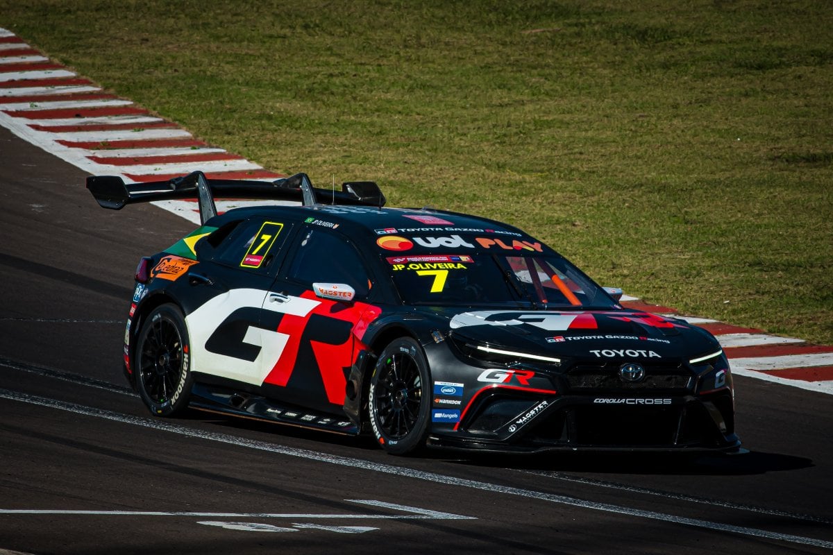 Stock Car: TOYOTA GAZOO Racing crava segundo melhor tempo do dia com JP ...