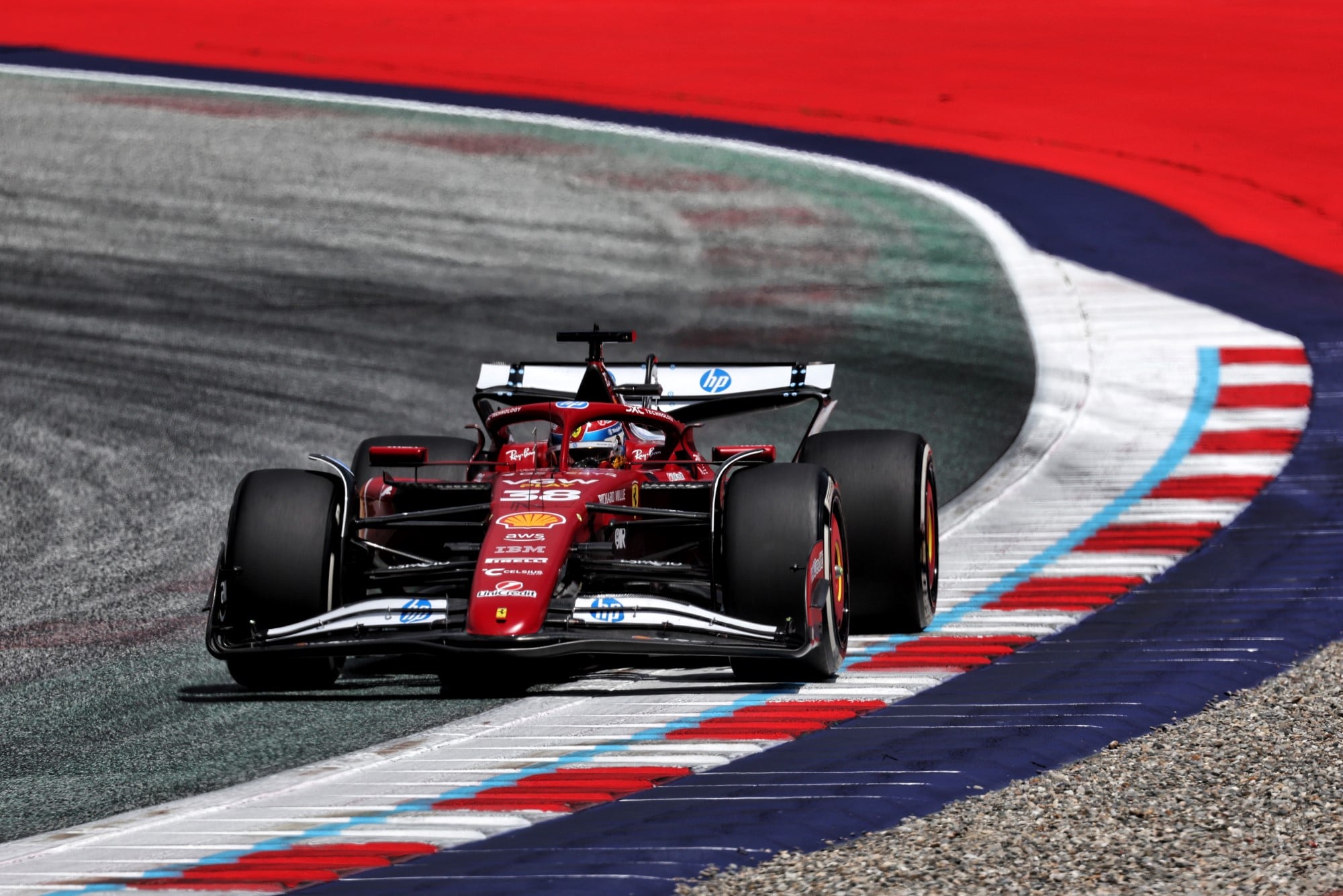 Beganovic celebra retorno à F1 e agradece à Ferrari pela oportunidade ...