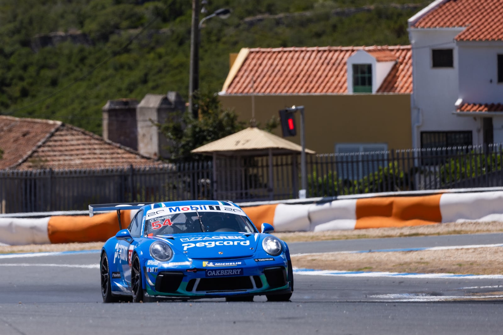 Porsche Cup: Chaves supera Roque no fim em prova acidentada e vence na ...