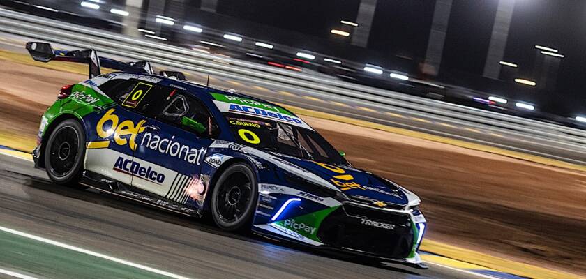 Stock Car: Cacá Bueno acerta estratégia, escala pelotão e vai ao pódio ...