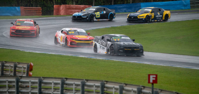 Valdeno Brito conquista pódio na NASCAR Brasil e faz 25 ultrapassagens ...