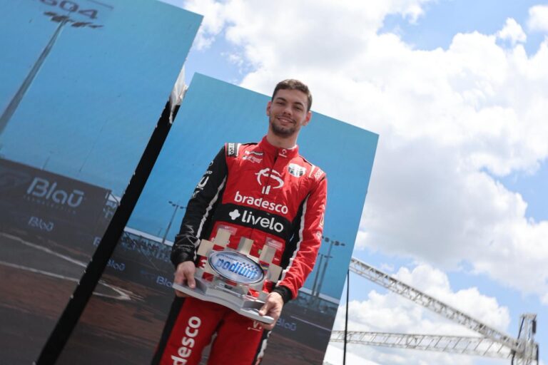 Rafael Reis conquista Troféu de Melhor Ultrapassagem da Stock Car em Cuiabá