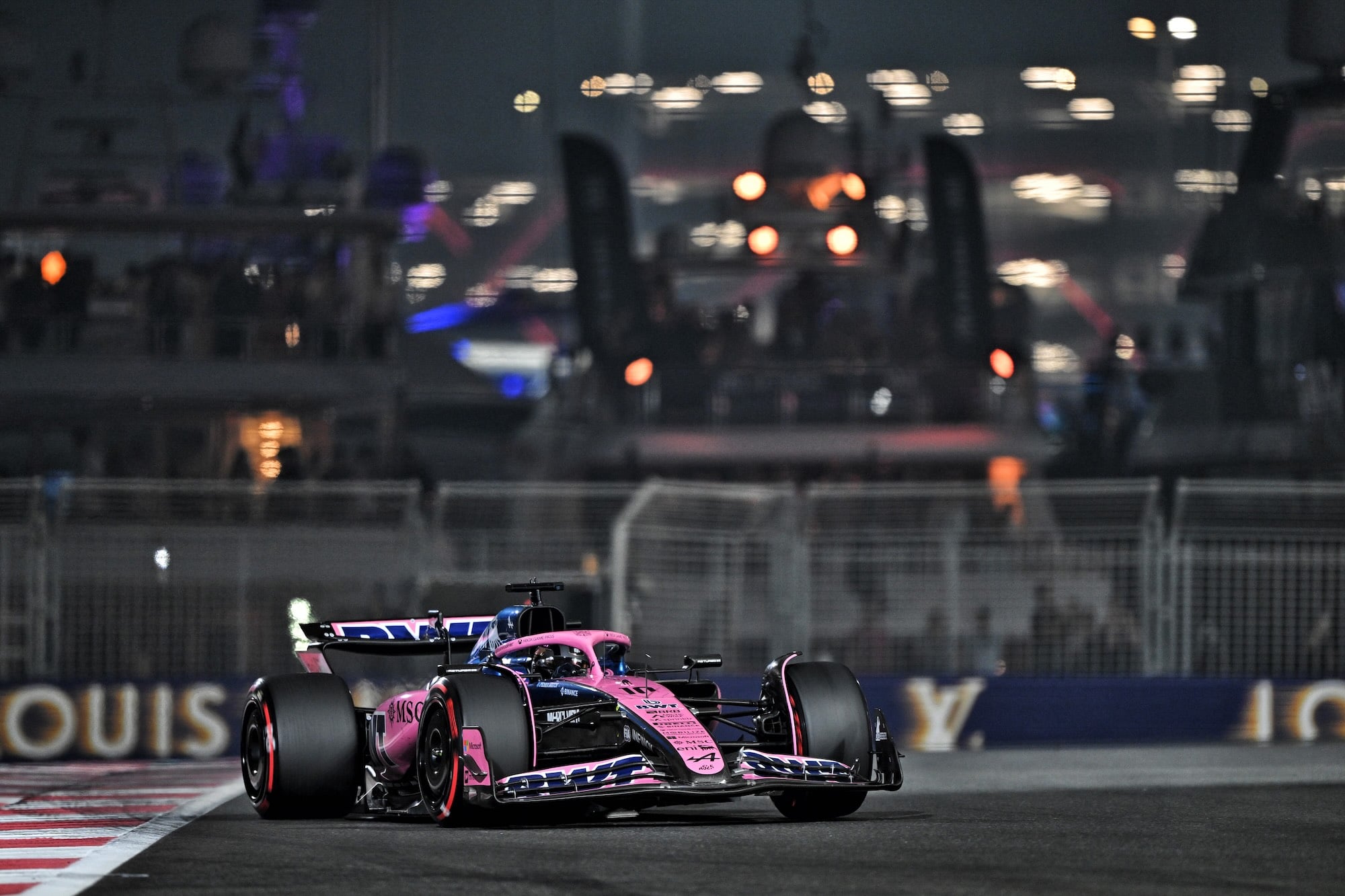 F1 hoje: Audi estreia carro e Alpine freia rumores sobre Horner