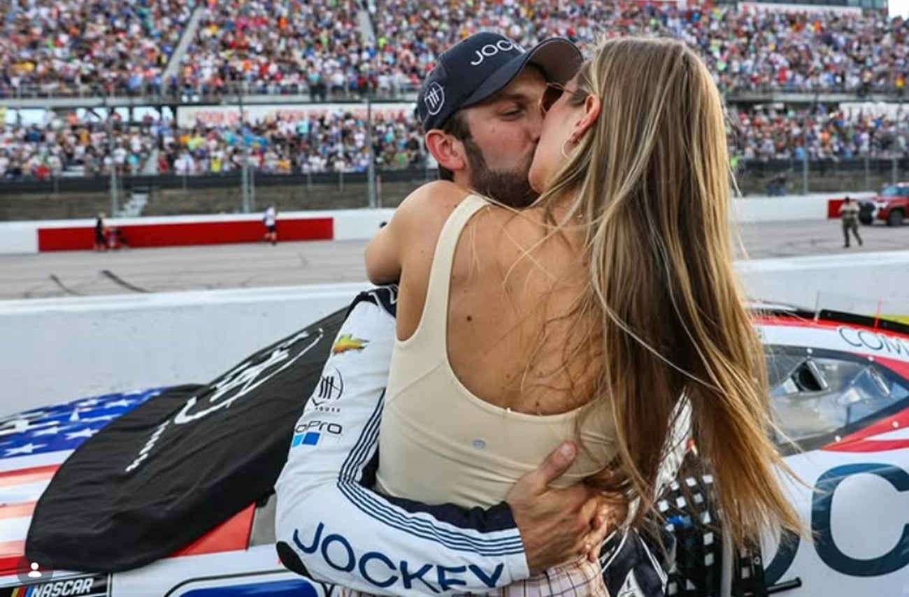 Julia, irmã de Kelly Piquet, anuncia gravidez de primeiro filho com ...